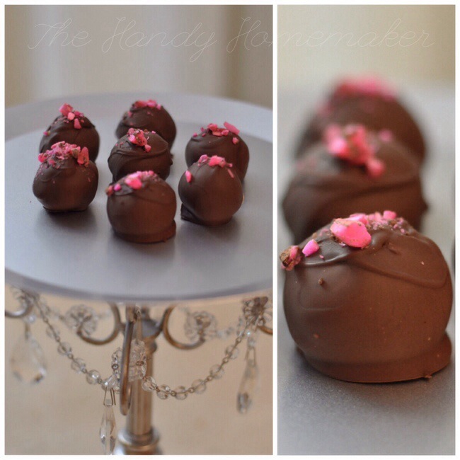 Baking old – Dandelions & Dates